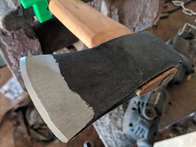 How To Sharpen An Axe With A File - Timber Gadgets