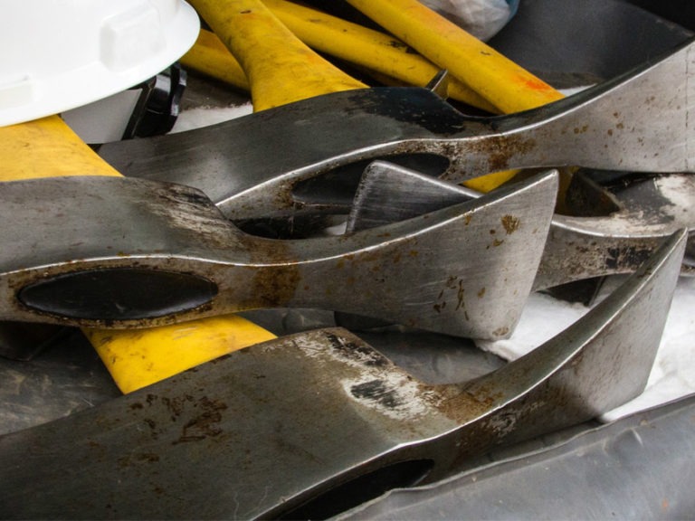 The 4 Best Pulaski Axes - Timber Gadgets